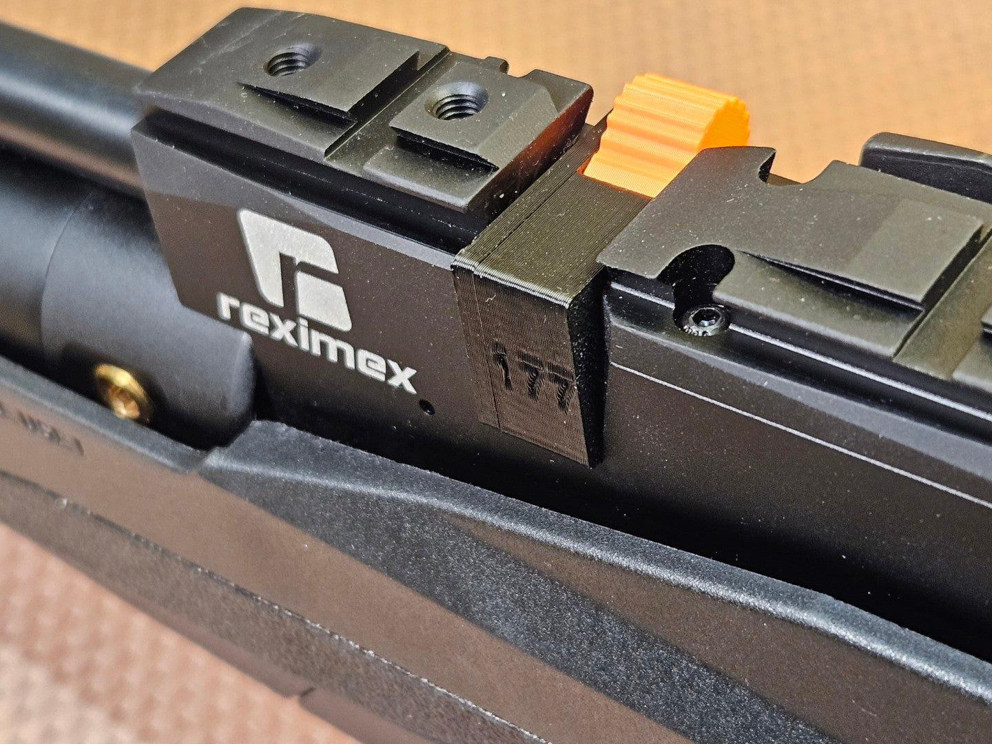 Reximex single shot loader, fit most models – Maple Custom Products